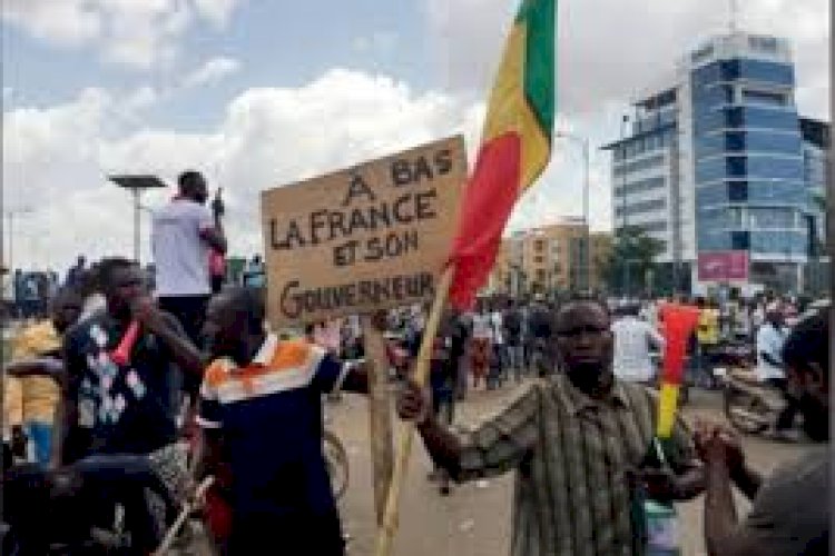 West Africa regional bloc closes borders with Mali after president ...